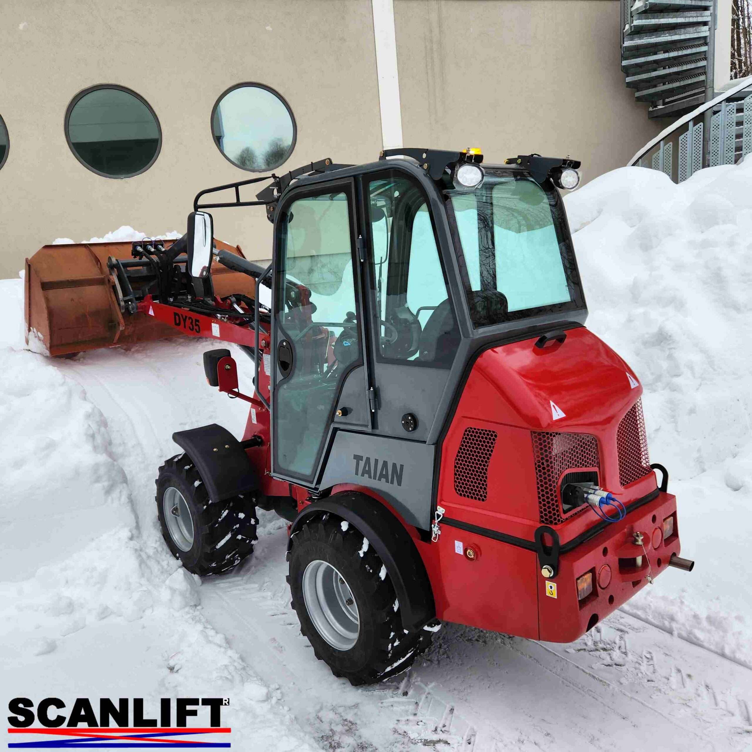 DY35 Kompaktlaster med Weidemann feste | SCANLIFT as